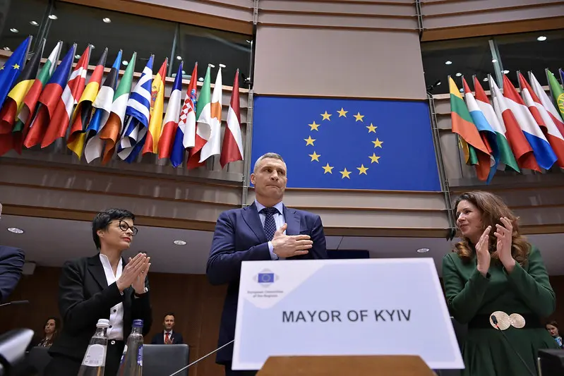 Vitaliy Klitschko Mayor of Kyiv, receives the Mayor Paweł Adamowicz ...